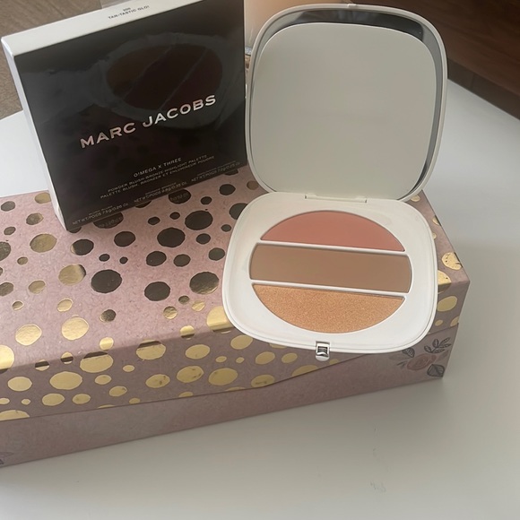 Marc Jacobs | Makeup | Marc Jacobs Omega X Three Omega Blush Bronzer ...